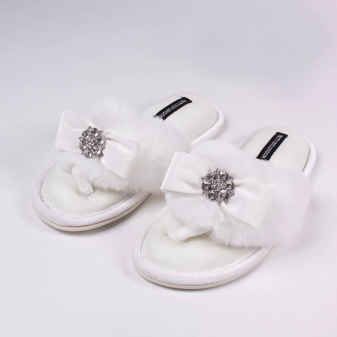 Cream Rhinestone Toe Post Slippers – URBAN ALTERED
